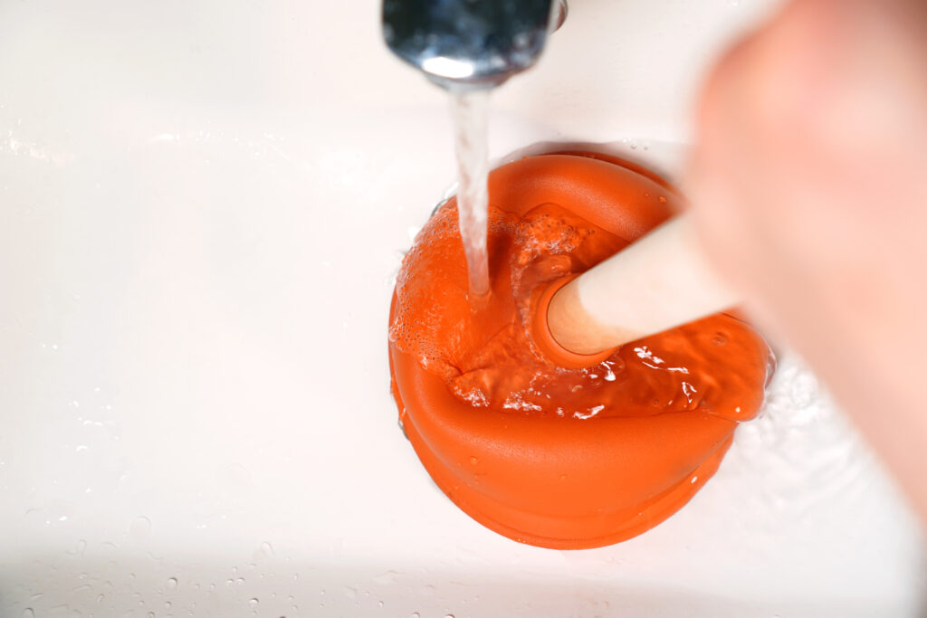 Tips For Cleaning Your Kitchen Drains | Plumbers In Manchester ...